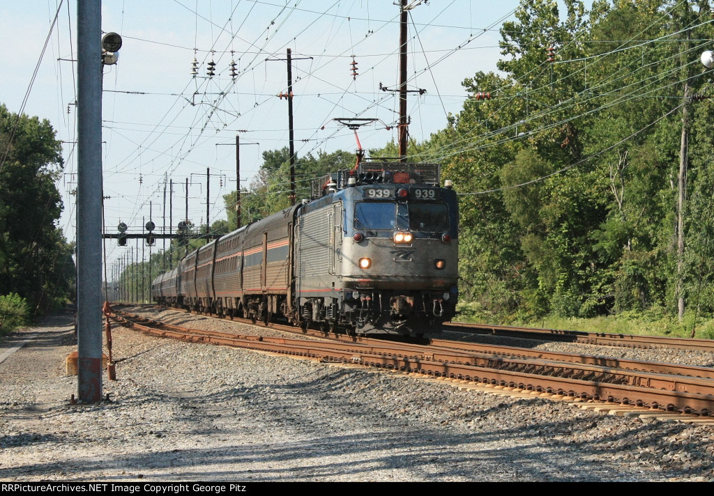Amtrak train 98(29)